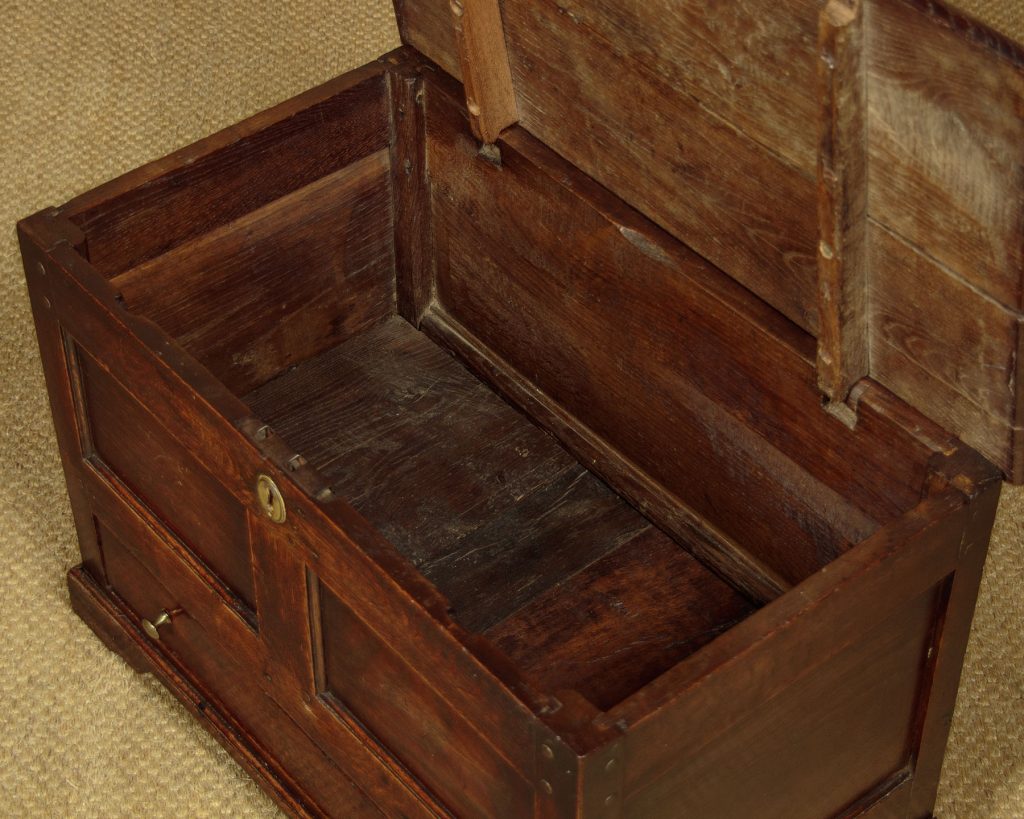 Welsh Oak Coffor Bach c.1760 - Collinge Antiques