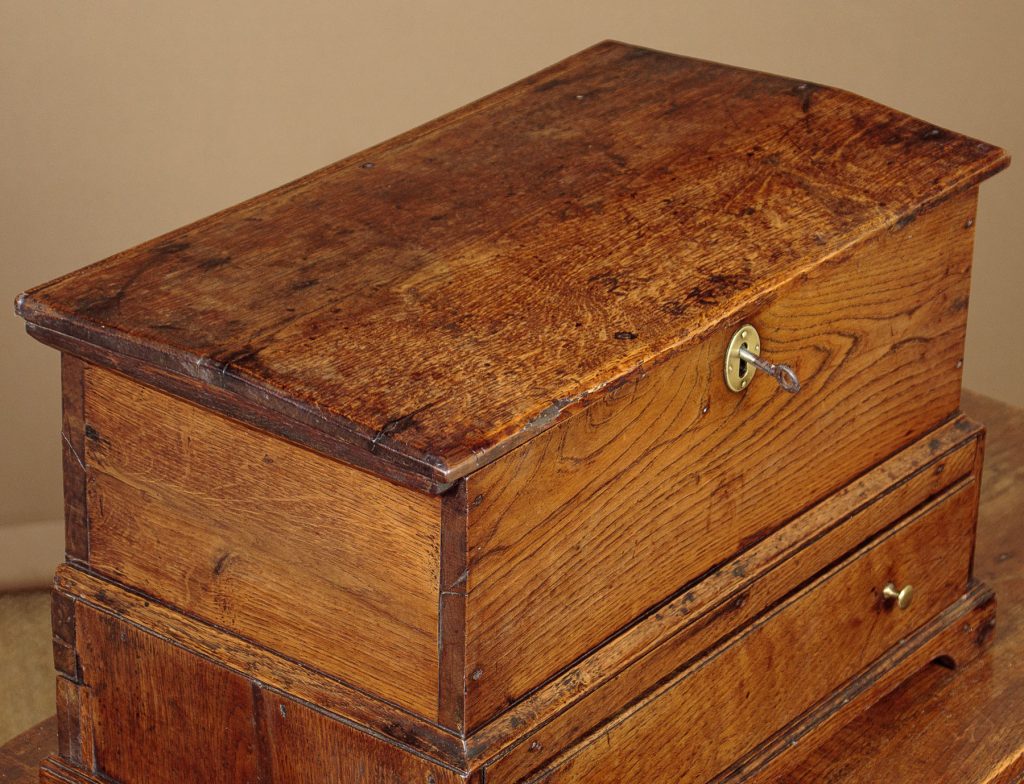 Welsh Coffor Bach c.1760 - Collinge Antiques