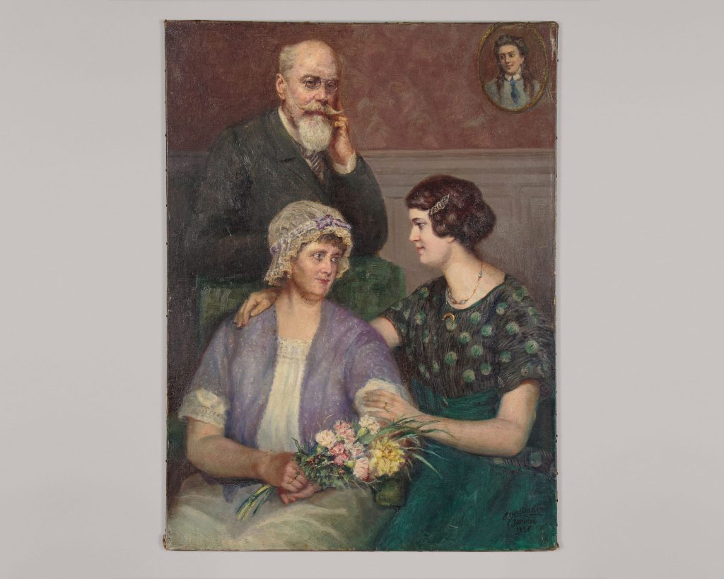 Family Portrait in Oil on Canvas dated 1926 - Collinge Antiques