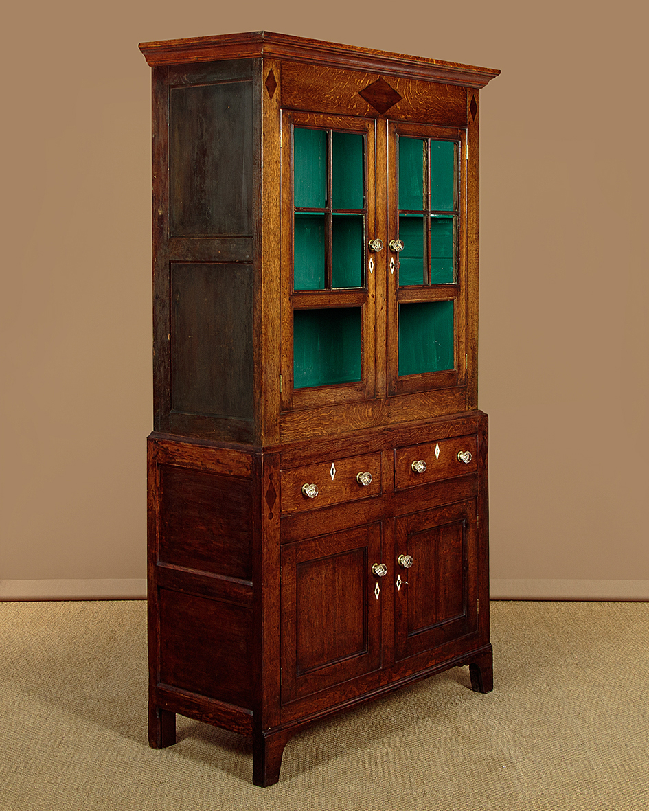 Welsh Oak Cwpwrdd Gwydr c.1820 - Collinge Antiques